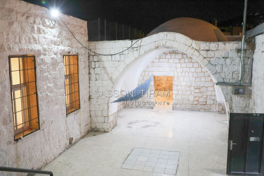 Joseph's Tomb in Nablus - sasson-photos.com